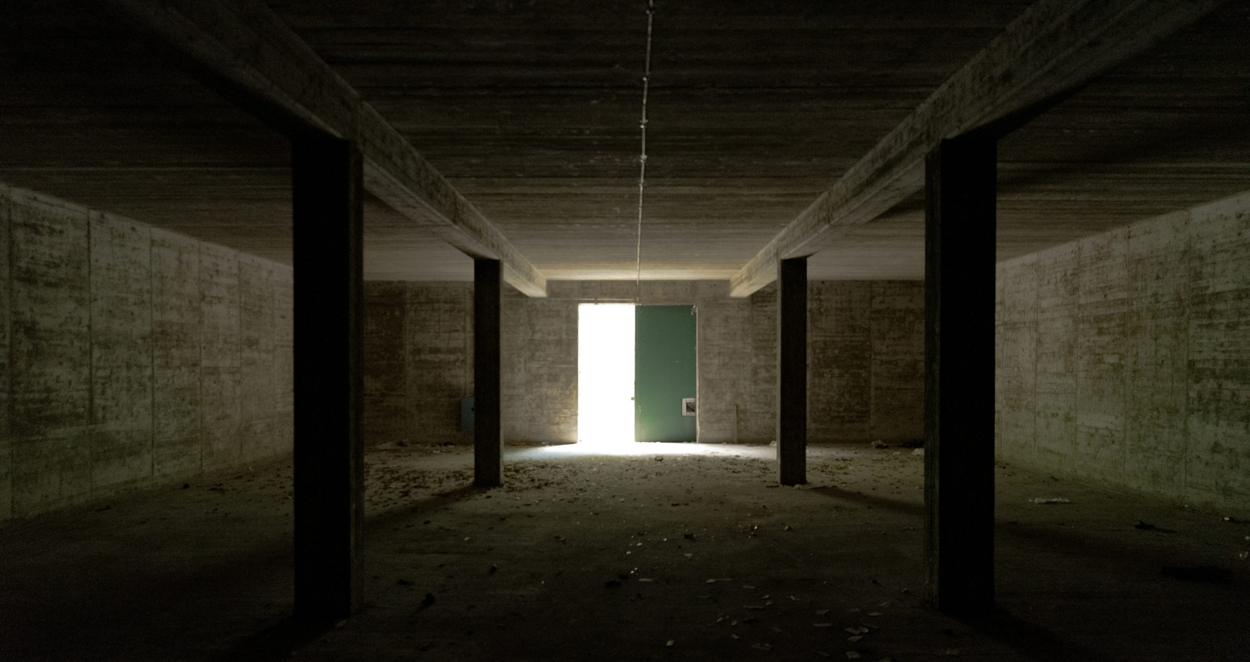 Pictures encapsulated in a time capsule - wo sonstwhere else